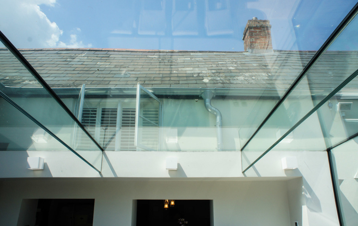 Swindon, Wiltshire. | Architectural Glass | Clear Living