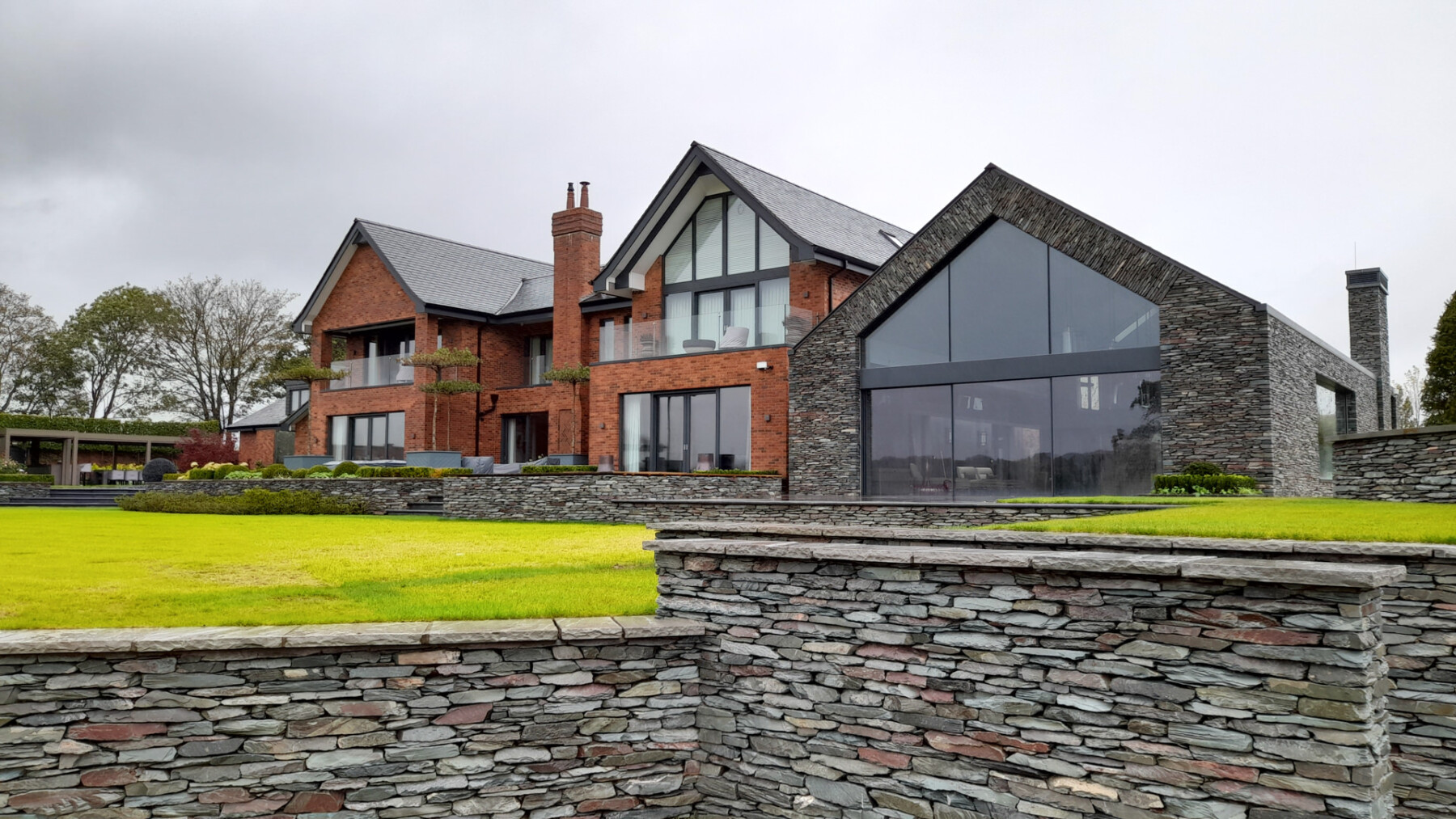 Structural Glass Glazing Solutions | Clear Living