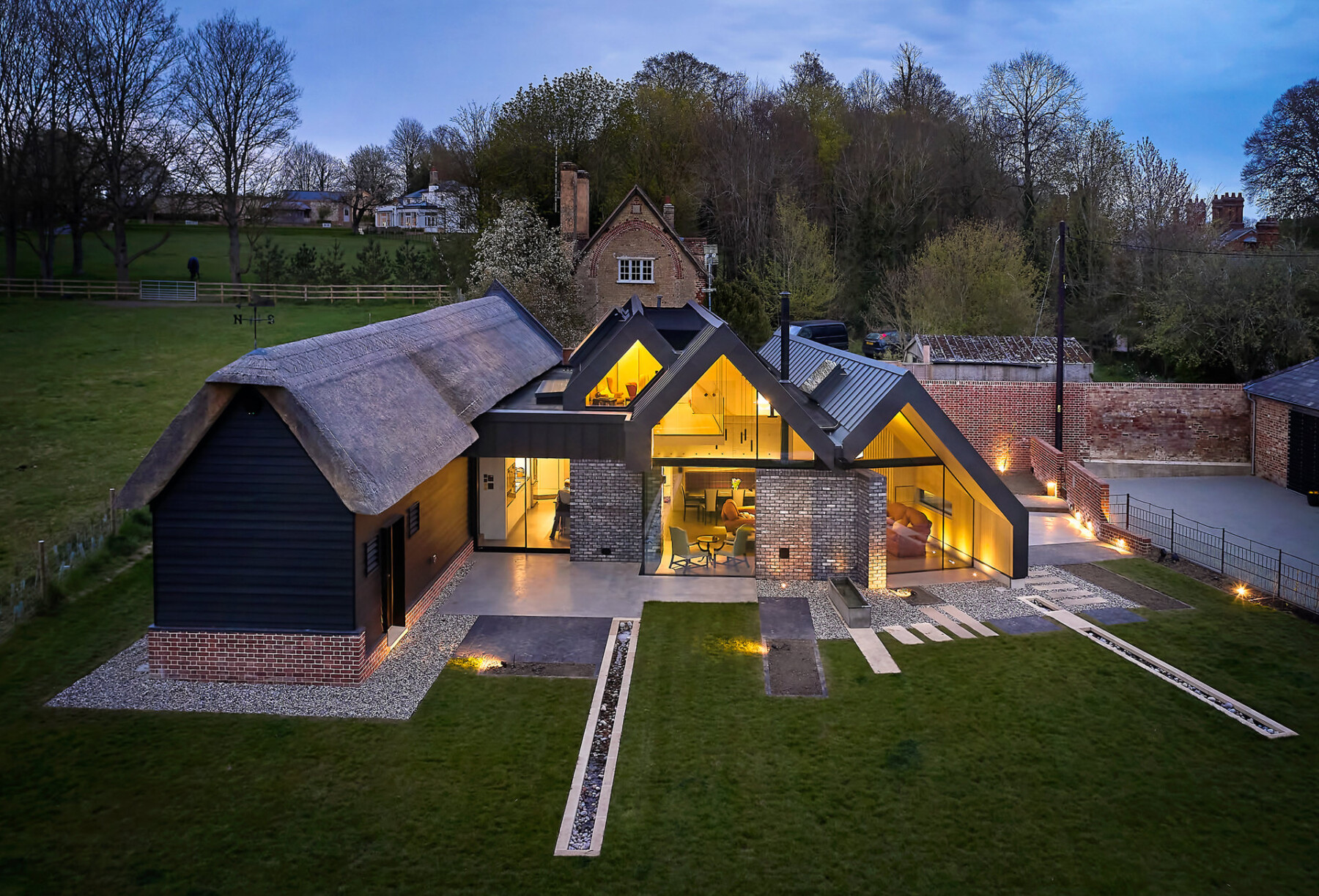 Structural Glass Glazing Solutions | Clear Living